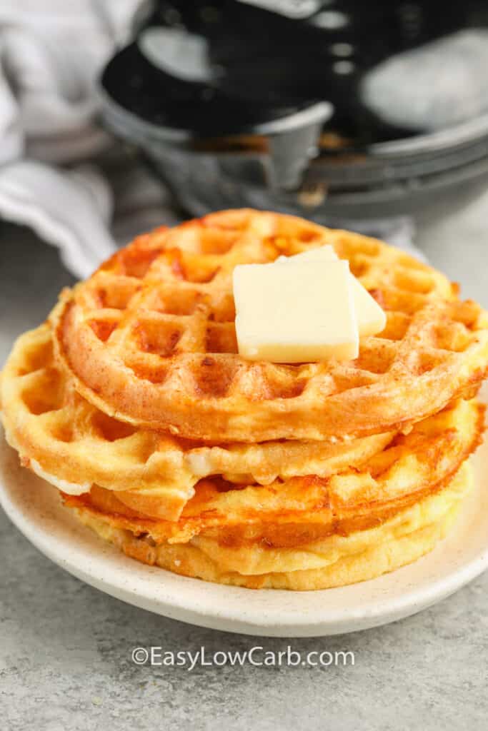 Easy Chaffles Recipe (Cheesy & Crispy!) - Easy Low Carb