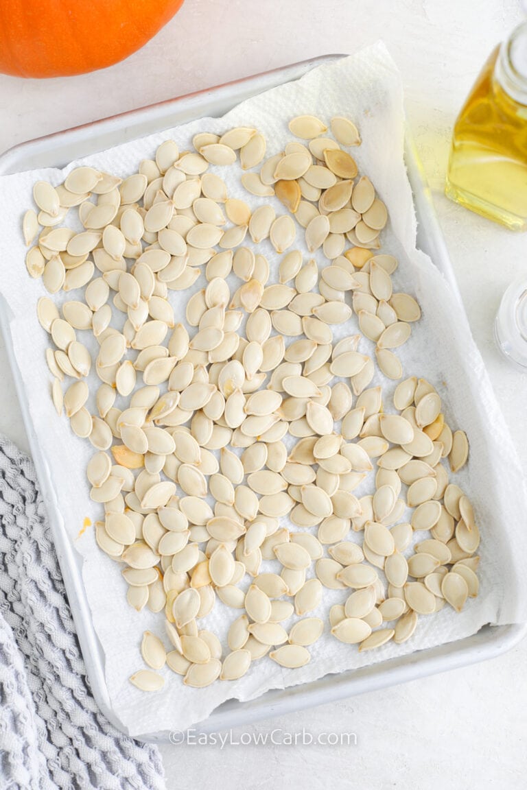 Baked Pumpkin Seeds (Healthy Crunchy Snack!) - Easy Low Carb