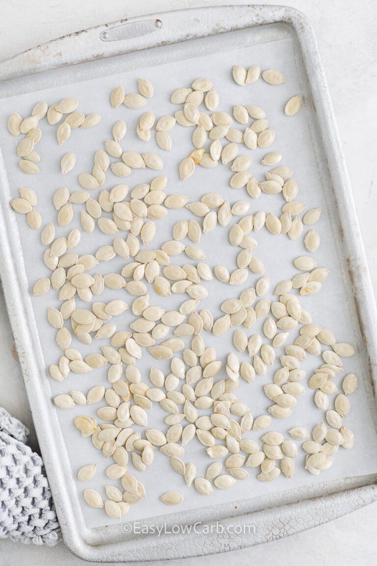 Baked Pumpkin Seeds (Healthy Crunchy Snack!) - Easy Low Carb