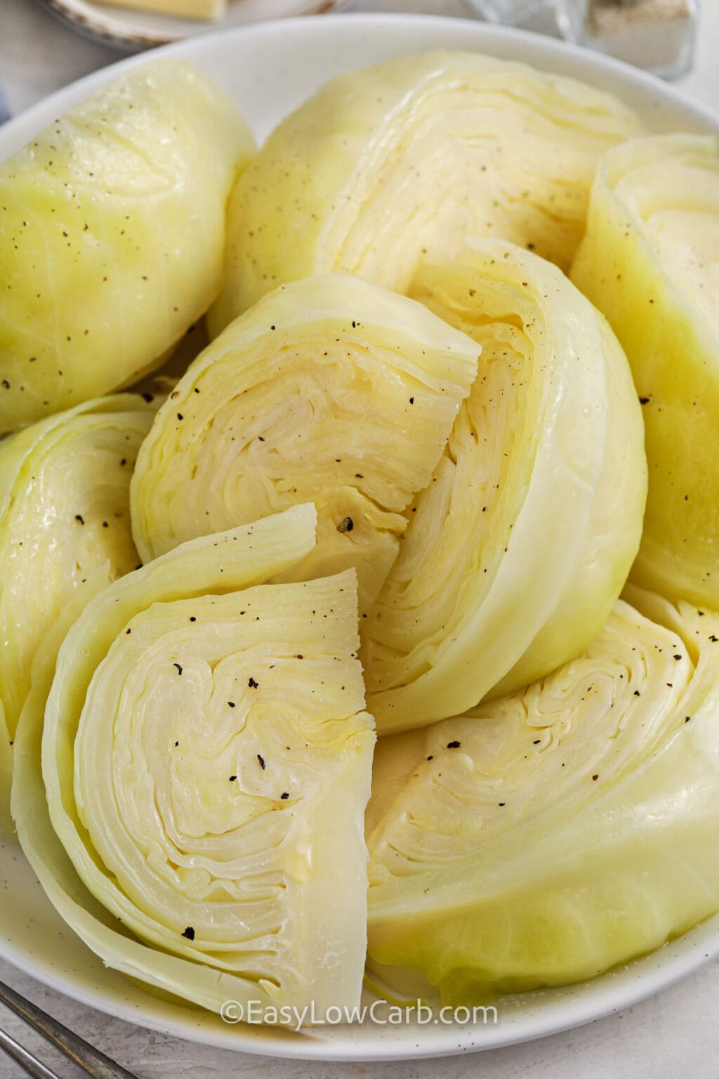 Boiled Cabbage (Quick & Easy Side Dish!) - Easy Low Carb