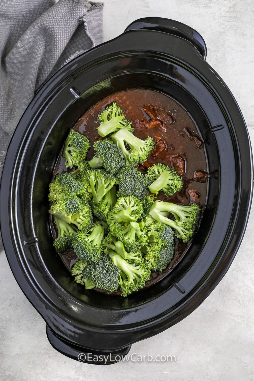 Slow Cooker Beef & Broccoli (Easy, Savory and Delicious Dinner!) - Easy ...