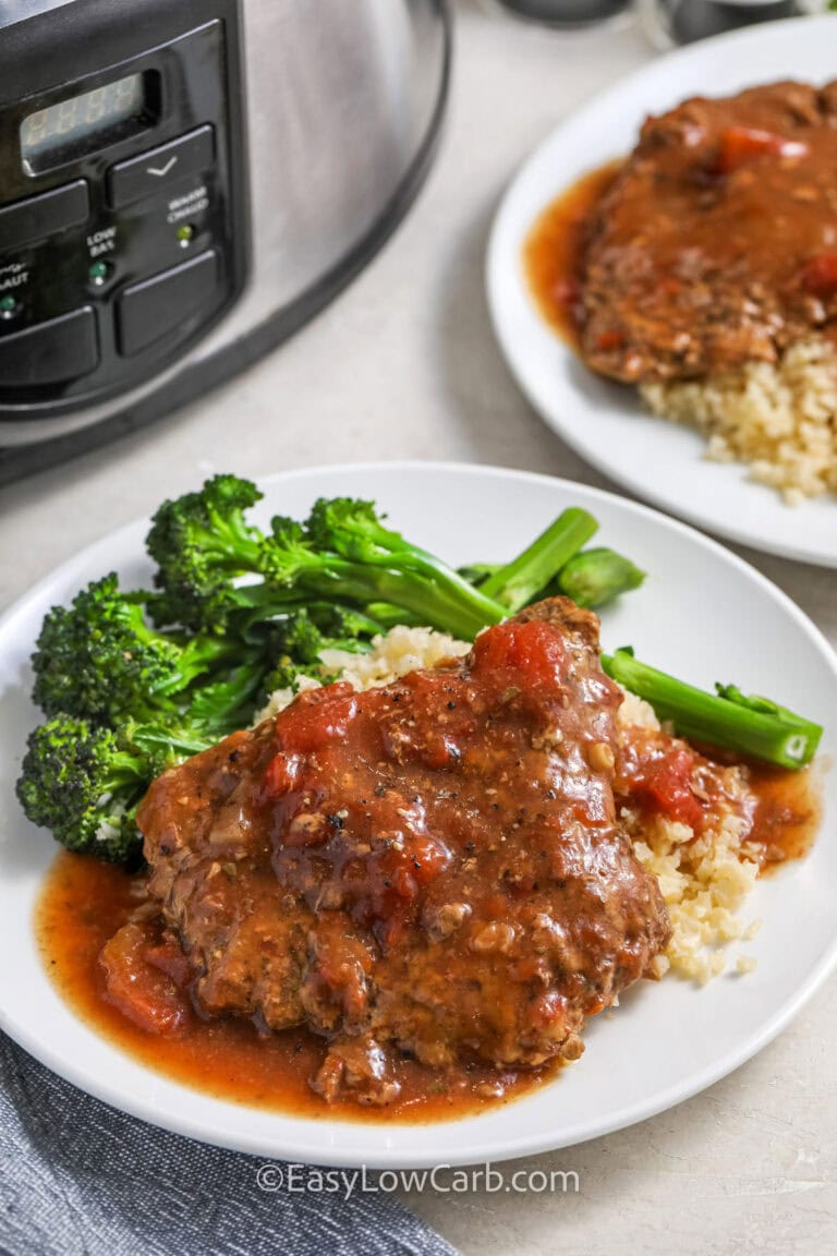 Slow Cooker Cube Steak (Juicy & Tender!) - Easy Low Carb